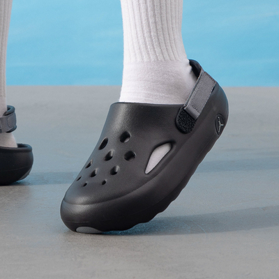 正品Nike耐克简约透气轻便男女大童运动休闲凉鞋洞洞鞋HF5981-001