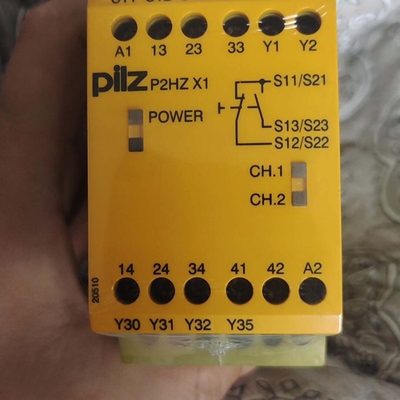 pilz皮尔兹X1 774330 安全继电器，原装进口，单 ~议价