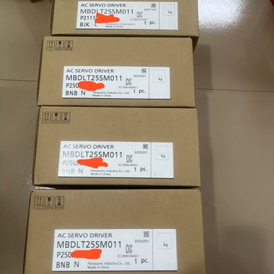 松下MBDLT25SM011伺服驱动器400W，实物图片 ~议价