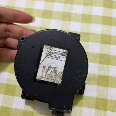 安川编码器UTTIH-B20FK 实物拍摄 功能正常 ~议价
