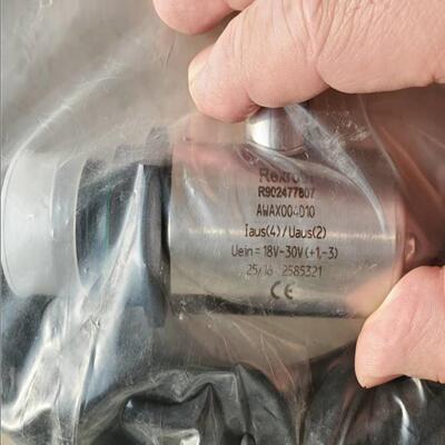 配件man mec机带泵位置传感器rexroth  R902477807   R9议价