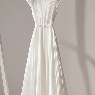 专柜撤回新款欧货气质女神范小众设计显瘦休闲白色无袖高端连衣裙