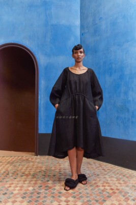 北欧宽松纯色独特剪裁