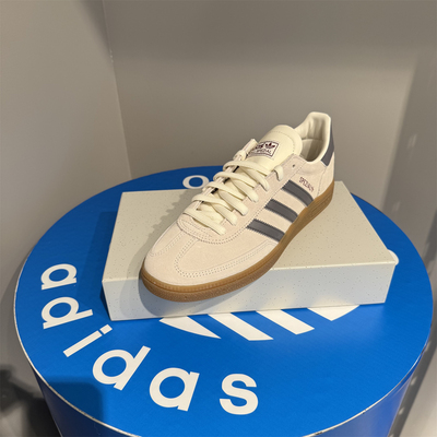 阿迪达斯滑板鞋德训鞋