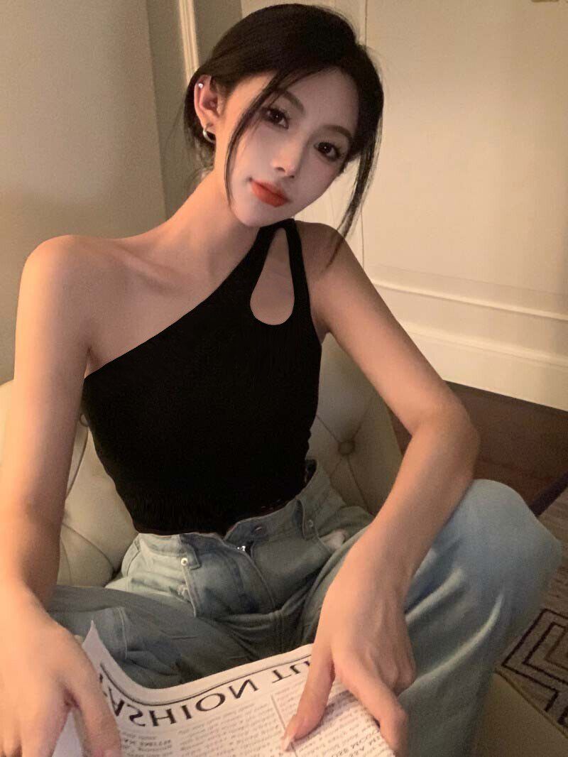 黑色背心女2024新款夏复古辣妹设计感小众洋气斜边内搭小吊带上衣