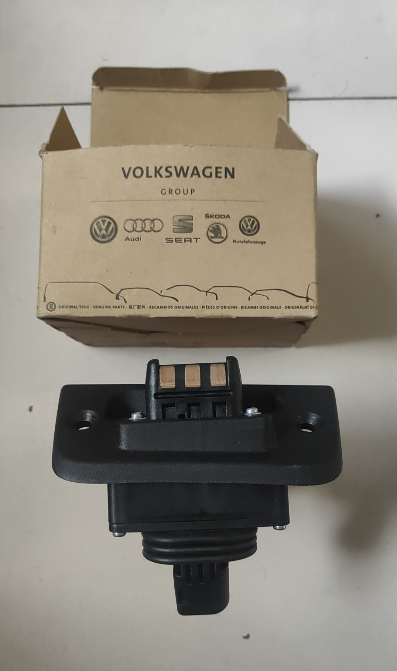 进口大众迈特威中门门碰接触器开关，德国原厂捷克出品 7E0907438_虎窝淘