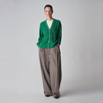 美系蕉国BR 女款 棉质V领粗针落肩袖开衫毛衣 4920