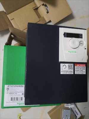 施耐德三相变频器