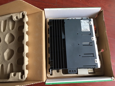 施耐德伺服LXM32CU45M2驱动器4.5A RMS峰值电流单相230