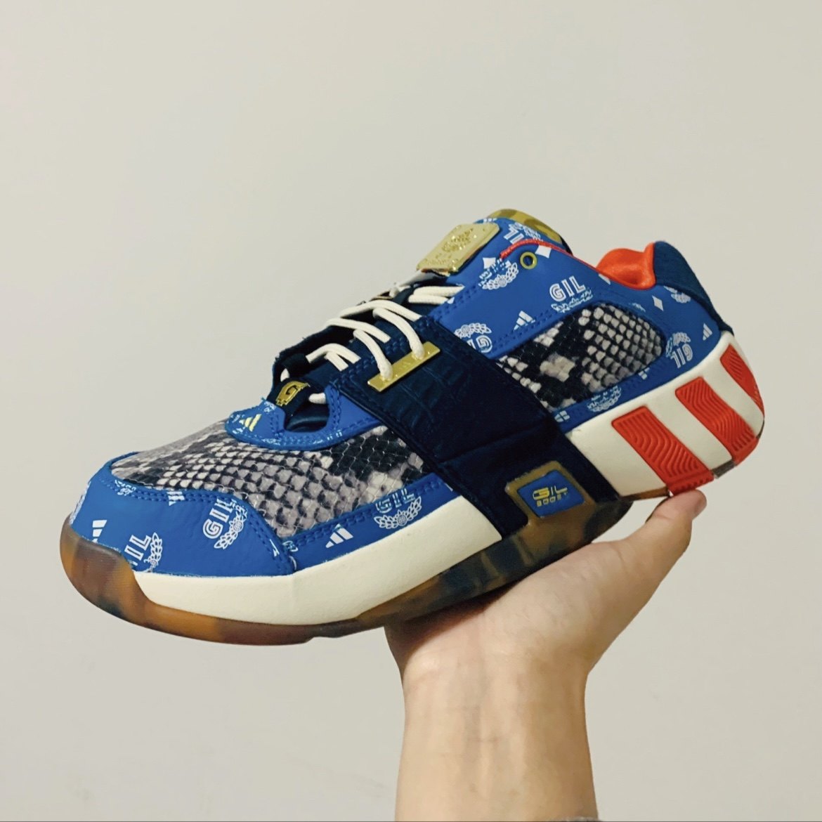 adidas Agent Gil Restomod缓震防滑耐磨实战复古篮球鞋GY6483_虎窝淘