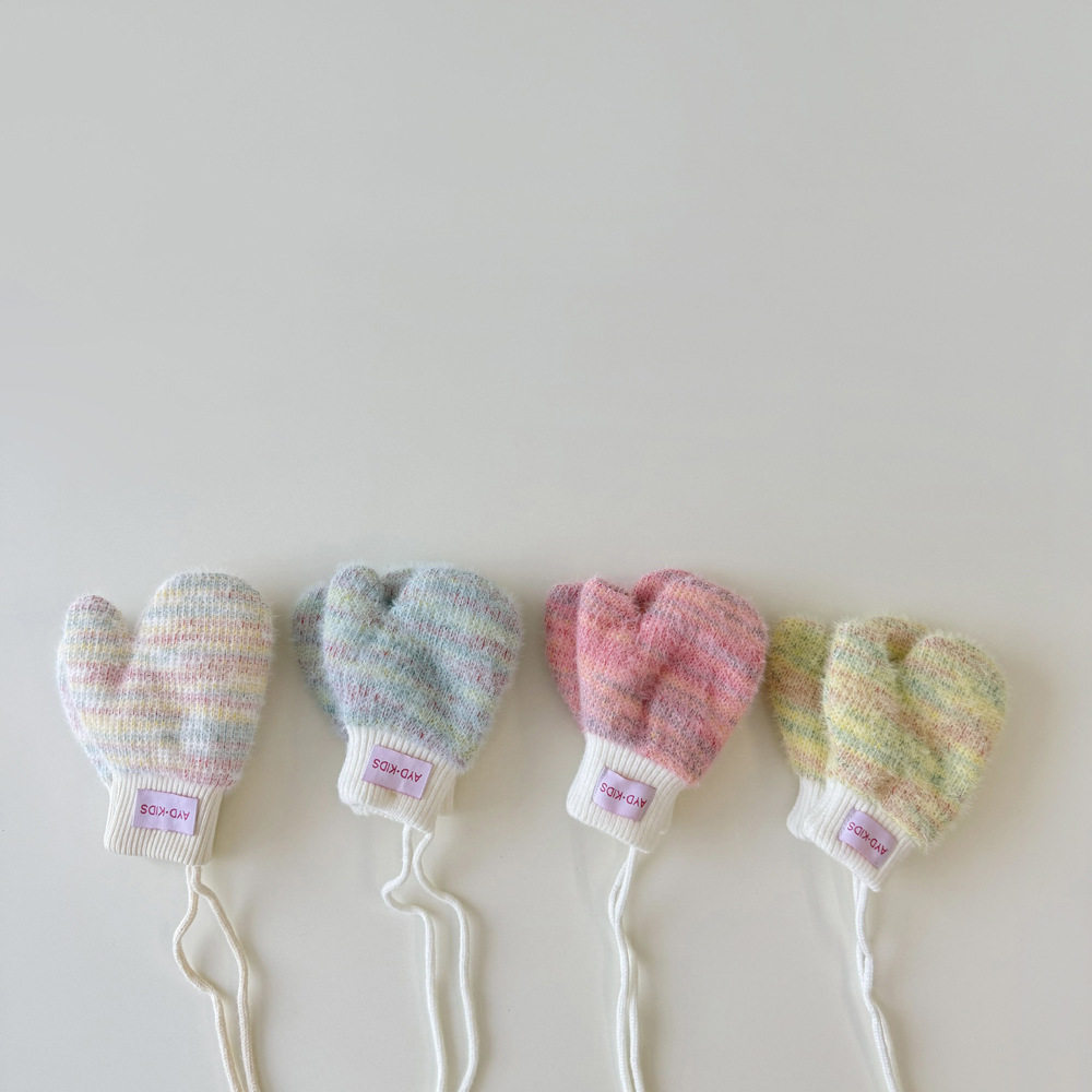 韩国儿童手套冬季2024新款ins加绒挂脖连指保暖小孩加厚