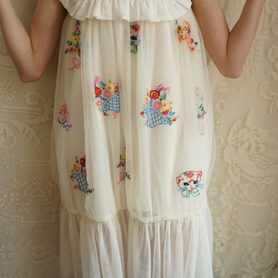 81折【Unlogical Poem】复古童趣刺绣梦幻网纱抹胸裙两穿中长半裙