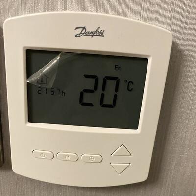 danfoss丹佛斯温控器电地暖地热控制开关周编程双温双控EFIT440