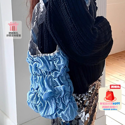 小众泡泡斜挎包可调节肩带慵懒风