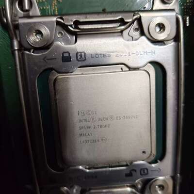 英特尔至强E5-2697V2 CPU，2.70GHz主频，还议价