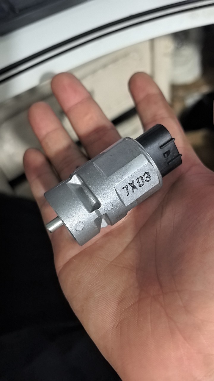 适用于五十铃庆铃700p里程表传感器里程表感应器原装