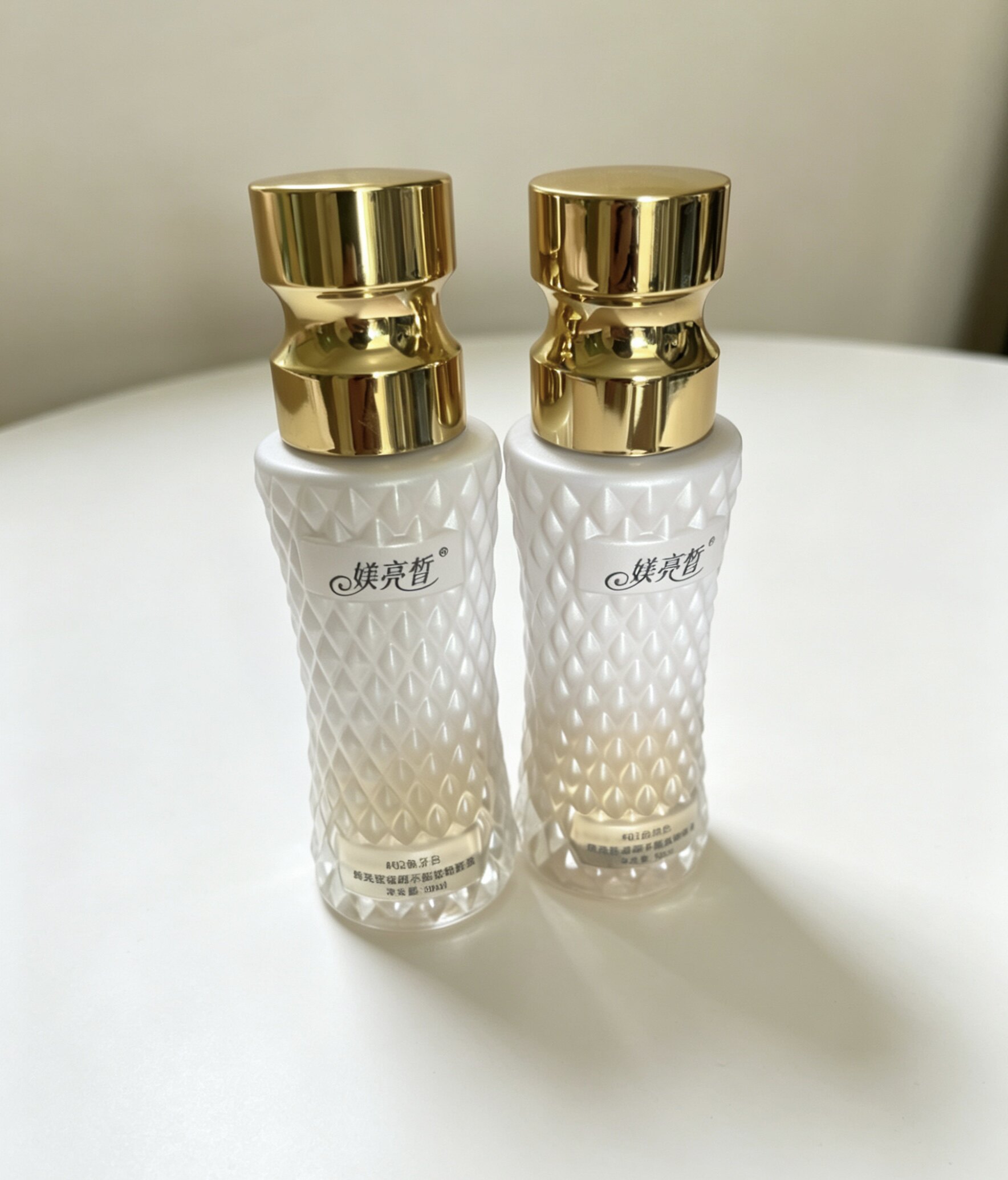 媄亮皙免定妆粉底液 象牙白耐汗遮瑕持妆 单瓶98双色组158