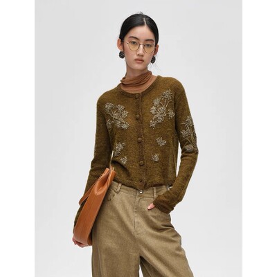 私信询价刺绣亮片2025年秋冬针织衫羊毛手工橄榄绿JACQUESWEI