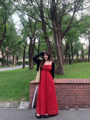 吊带连衣裙茶歇内搭无袖大摆法式