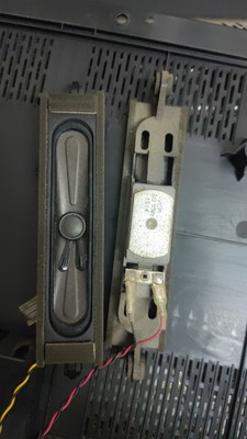 适用于TCL L32E09 LE32D59 LE42D88UD喇叭10W8欧安装孔距离17厘米