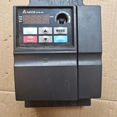 VFD037EL43A台达3.7kw面板+外壳