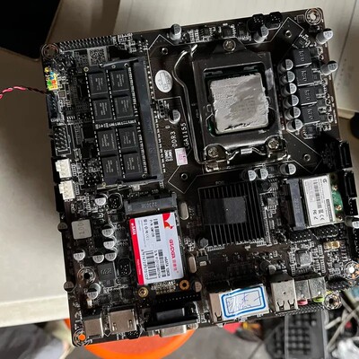 议价ITXh61一体机主板，主板成色新，接口齐全，功能正常。带i