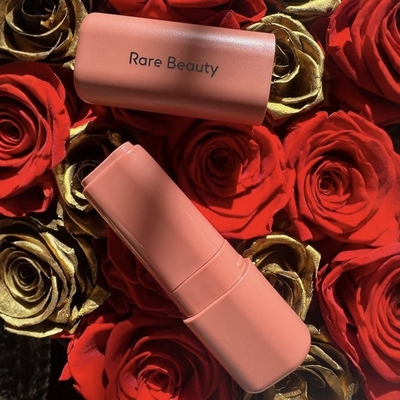 预*定 新品Rare赛琳娜Find Comfort唇膏唇膜含透明质酸口红4g