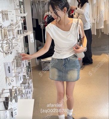 afarrier 26ss 东大门代购 温柔系带褶皱斜V领显瘦短袖T恤女