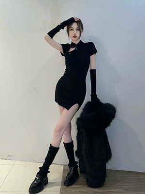 莲的百万女特工性感针织连衣裙