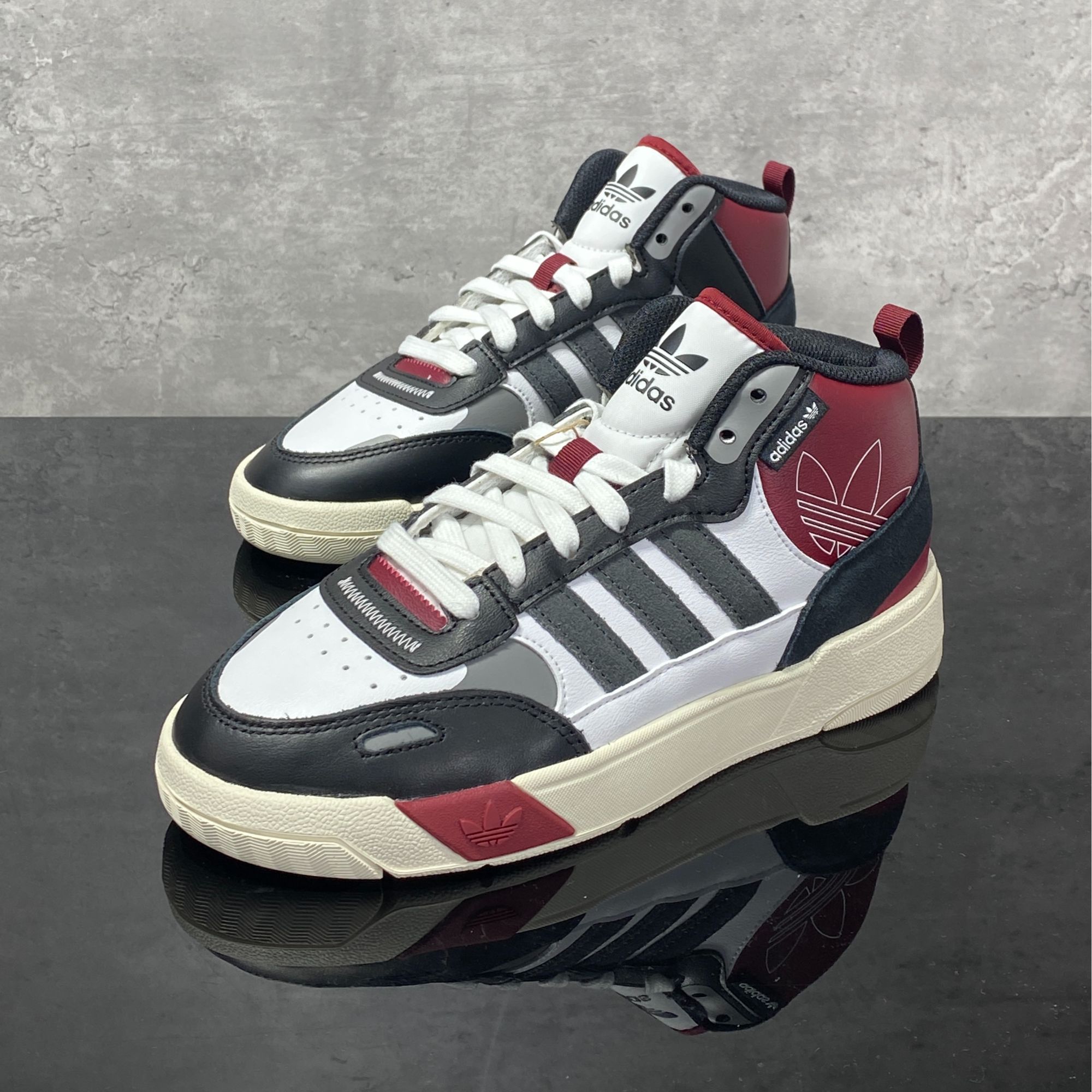 Adidas阿迪达斯正品三叶草2026新款高帮低帮运动休闲鞋板鞋ID0845