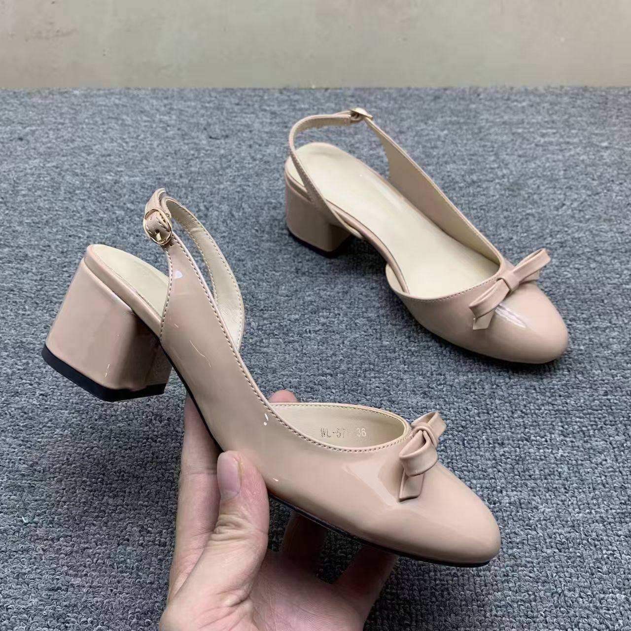 裸色漆皮仙女风高跟单鞋女2025年秋季新款蝴蝶结粗跟后空绊带凉鞋