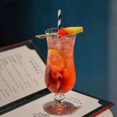 飓风杯玻璃杯子高脚杯鸡尾酒杯