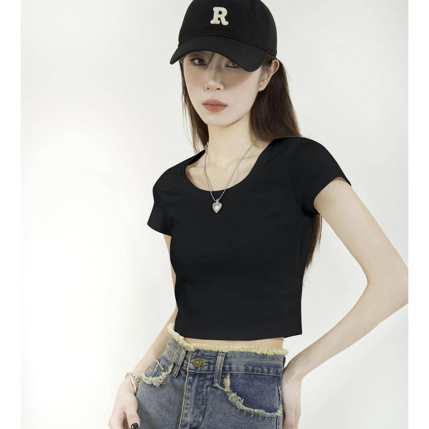黑色正肩短袖t恤女夏2025新款紧身短款上衣高腰辣妹露脐小个子T恤