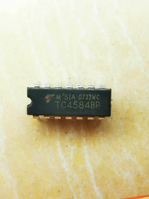 集成电路芯片HEF4584BP CD4584BE TC4584BP HCF4584BE