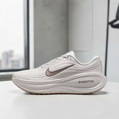 NIKE VOMERO PLUS 耐克迈柔男子低帮缓震跑鞋 HV8150-005