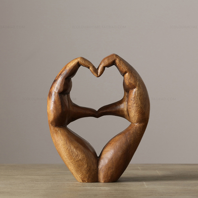 迦乐手工原木雕刻爱心造型摆件