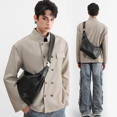 2025新款NESBIT软皮小众设计感男包 休闲风合成革大容量水饺形单