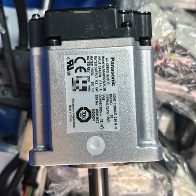 松下伺服电机 MHMF022L1U2M--议价商品