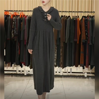 A113年灰色木耳边设计款气质秋冬轻奢针织连衣裙时尚复古