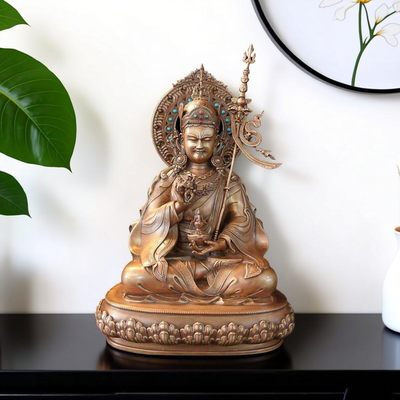 尼泊尔工艺密宗莲花生大士佛像紫铜莲师纯手工錾刻纯铜供奉摆件