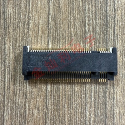 Amphenol/安费诺 MDT275M02001 连接器 原装正品 67P 0.5MM 卧贴