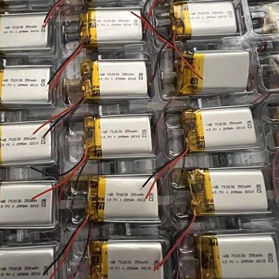 3.7V带保护聚合物电芯可充电锂电池 耳机充电仓350mAh规格702030