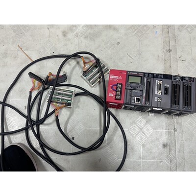 三菱PLCL61PL06CPULX42C4LY42N 议价 维修