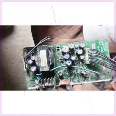 议价三肯变频器电源板DKC22015C，品，外观有使用痕迹，