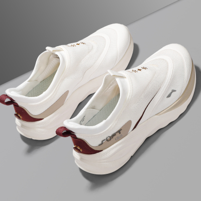 李宁SOFT GO2时来运转运动休闲鞋男子2025潮流蛇年新年款AGLV005