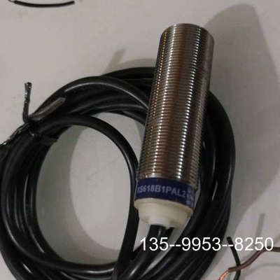 原装正品XS618B1PAL2接近传感器，没有使用过，88价格详谈