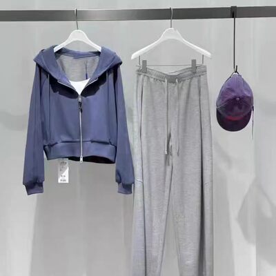 麦麦同款2026春季新款宽松休闲纯色连帽长袖卫衣开衫女4H2111261
