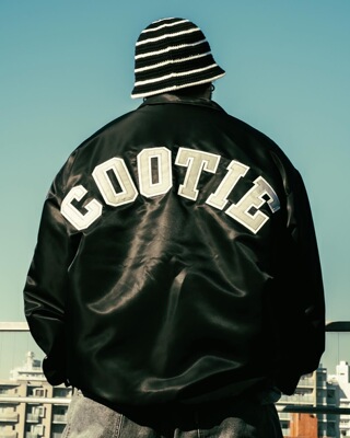 COOTIE背后大LOGO尼龙教练夹克