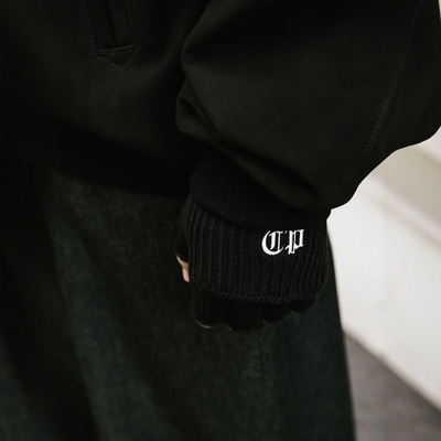 COOTIE羊毛针织刺绣露指手套