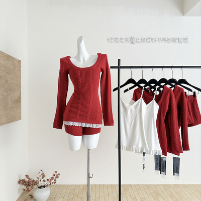 Rase le sol‘Christmas Praise’绞花毛衣蕾丝吊带针织短裤套装